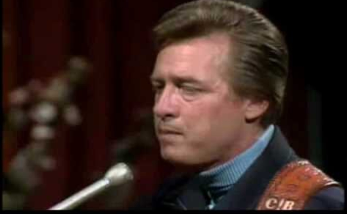 Cal Smith’s Heartfelt Rendition of “Country Bumpkin” - Us